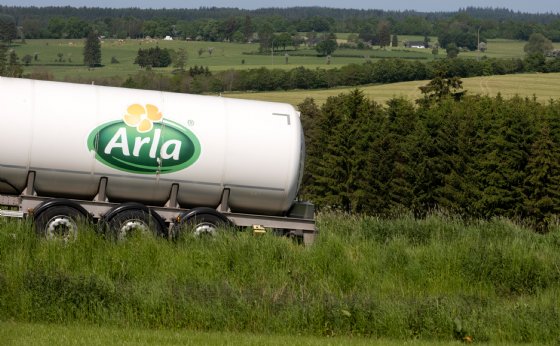 Melkprijs van Arla daalt in februari met 2 euro - Nieuwe Oogst