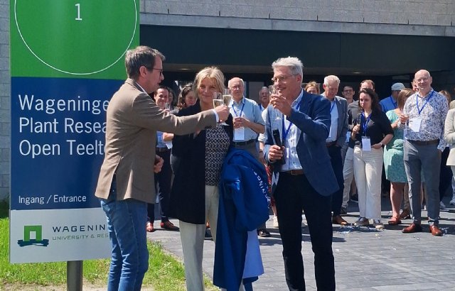 WUR Open Teelten opent vernieuwd hoofdgebouw in Lelystad - Nieuwe Oogst