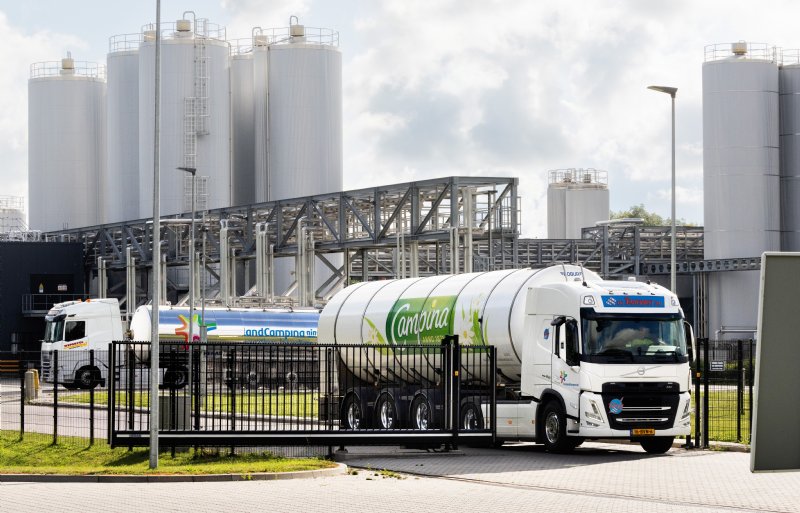Werknemers FrieslandCampina leggen werk neer in Meppel en Beilen ...