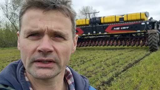 Oekraïne-vlogger Kees Huizinga: 'Af en toe word je er moedeloos van ...