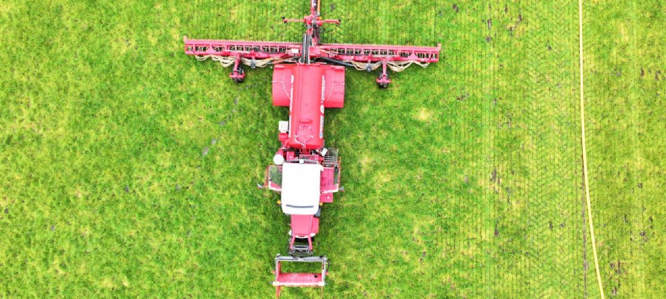 Mest uitrijden: 'Put zat vol' - Nieuwe Oogst