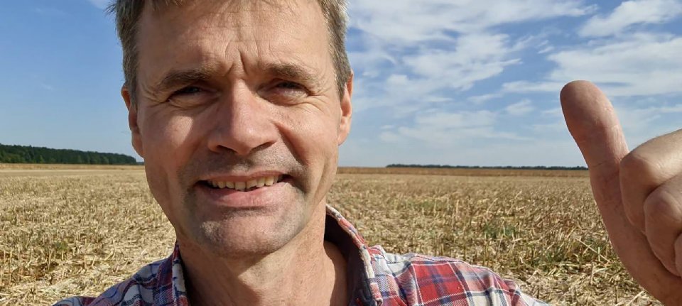 Oekraïne-vlogger Kees Huizinga: 'Heel veel zonnebloemen en mais oogsten ...